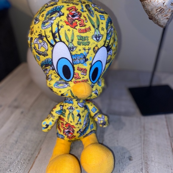 Warner Bros. | Toys | Looney Tunes Tweety Plush Stuffed Animal Warner ...